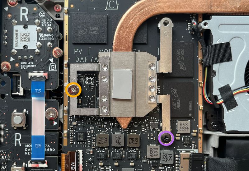 Install the DeckHD display to your Steam Deck - DeckHD