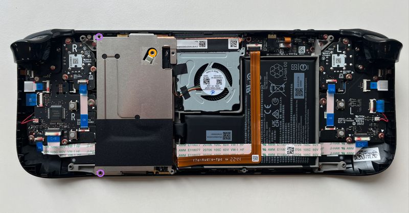 Install the DeckHD display to your Steam Deck - DeckHD